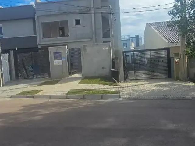 Casa / Sobrado em Condomínio para Venda em Curitiba/PR Novo Mundo 3 Quartos