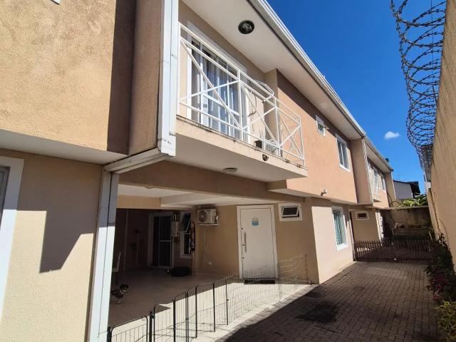 Casa / Sobrado em Condomínio para Venda em Curitiba/PR Novo Mundo 3 Quartos