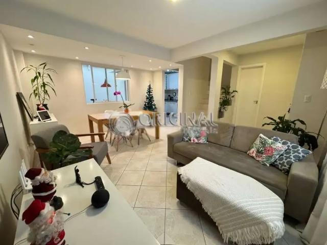 Casa / Sobrado em Condomínio para Venda em Curitiba/PR Novo Mundo 3 Quartos