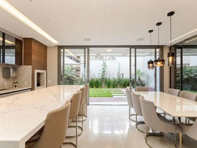 Casa / Sobrado em Condomínio para Venda em Curitiba/PR Santo Inácio 3 Quartos