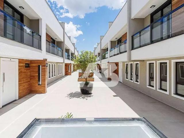 Casa / Sobrado em Condomínio para Venda em Curitiba/PR Santo Inácio 3 Quartos