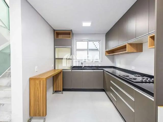 Casa / Sobrado em Condomínio para Venda em Curitiba/PR Santa Cândida 3 Quartos