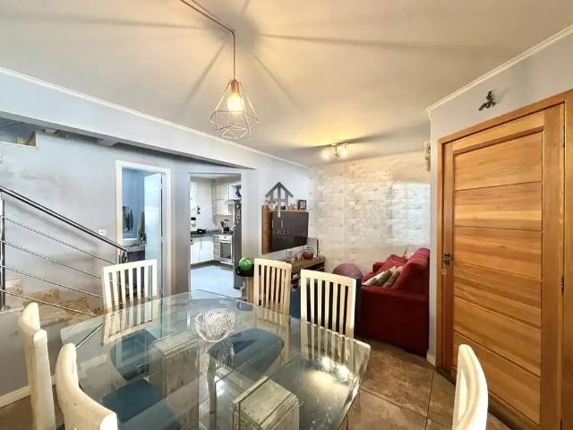 Casa / Sobrado em Condomínio para Venda em Curitiba/PR Santa Cândida 3 Quartos