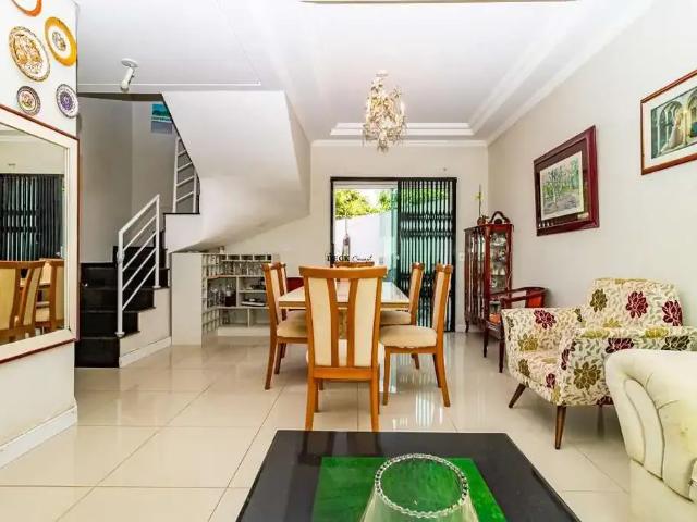 Casa / Sobrado em Condomínio para Venda em Curitiba/PR Santa Felicidade 4 Quartos