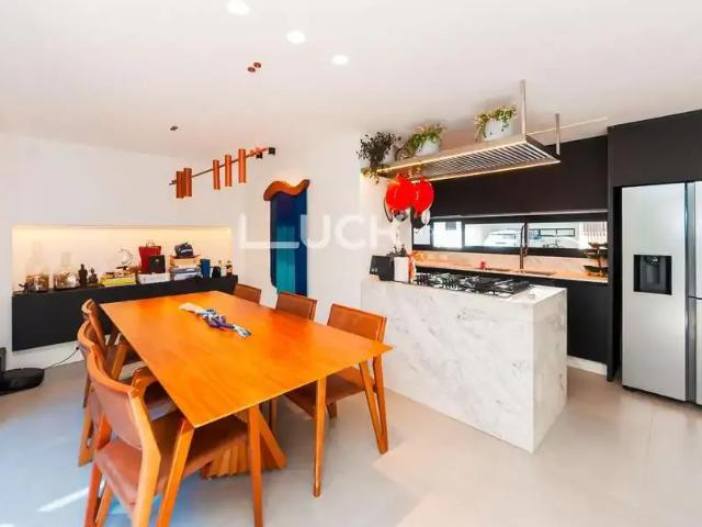 Casa / Sobrado em Condomínio para Venda em Curitiba/PR Santa Felicidade 2 Quartos