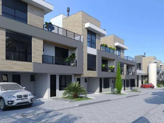 Casa / Sobrado em Condomínio para Venda em Curitiba/PR Santa Felicidade 3 Quartos