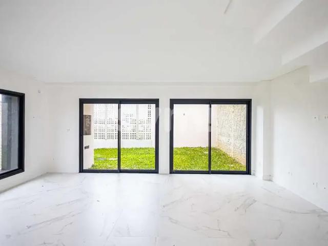Casa / Sobrado em Condomínio para Venda em Curitiba/PR Santa Felicidade 3 Quartos