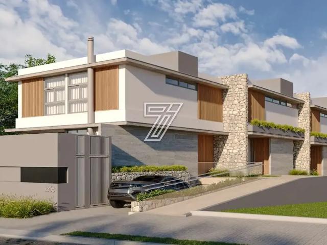 Casa / Sobrado em Condomínio para Venda em Curitiba/PR Santa Felicidade 3 Quartos