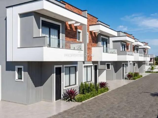 Casa / Sobrado em Condomínio para Venda em Curitiba/PR Santa Felicidade 3 Quartos