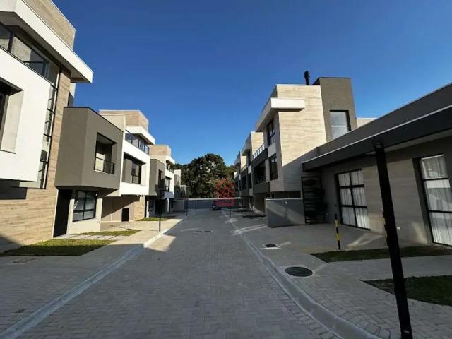 Casa / Sobrado em Condomínio para Venda em Curitiba/PR Santa Felicidade 3 Quartos