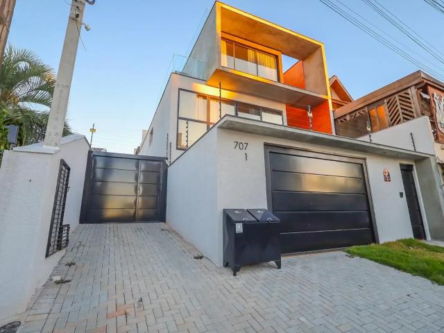 Casa / Sobrado em Condomínio para Venda em Curitiba/PR Santa Quitéria 3 Quartos