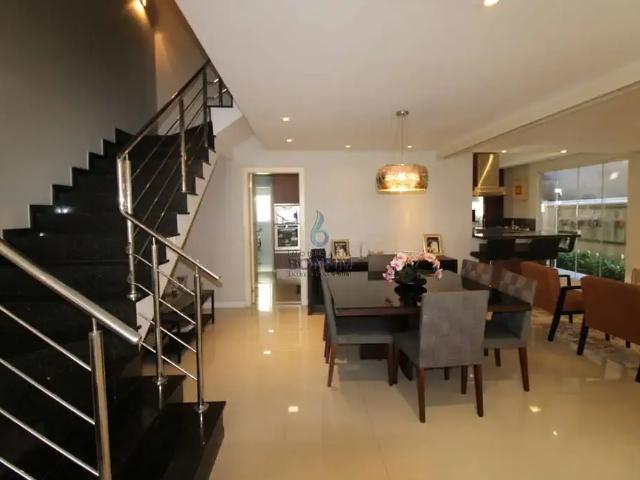 Casa / Sobrado em Condomínio para Venda em Curitiba/PR Santa Quitéria 5 Quartos