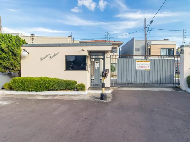 Casa / Sobrado em Condomínio para Venda em Curitiba/PR Uberaba 4 Quartos