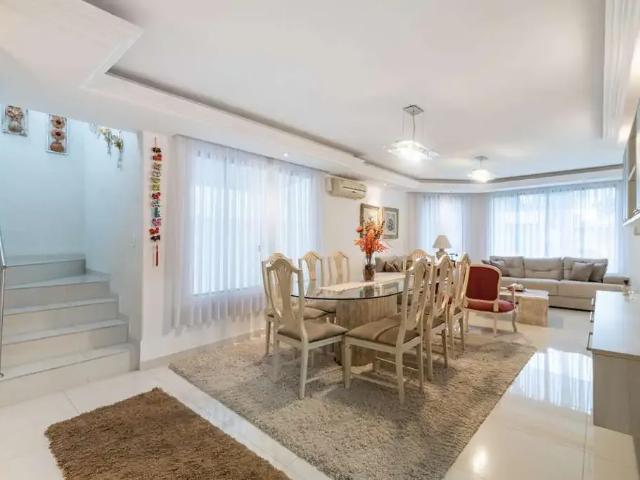 Casa / Sobrado em Condomínio para Venda em Curitiba/PR Uberaba 5 Quartos