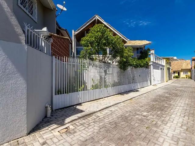 Casa / Sobrado em Condomínio para Venda em Curitiba/PR Uberaba 2 Quartos