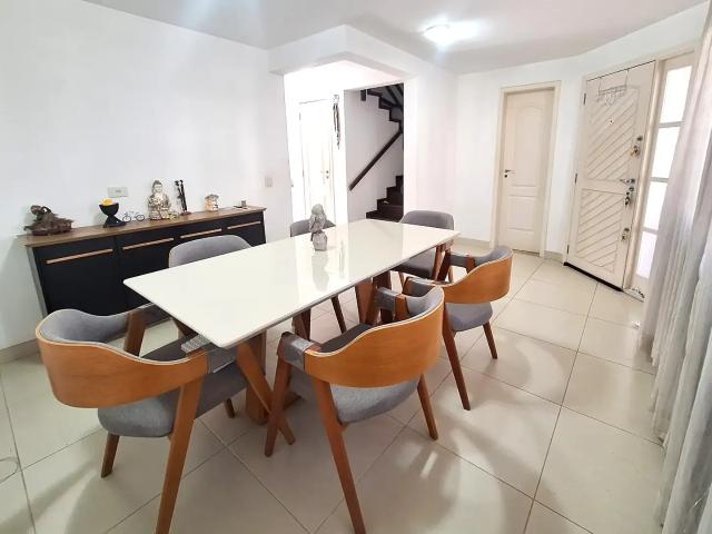 Casa / Sobrado em Condomínio para Venda em Curitiba/PR Uberaba 3 Quartos