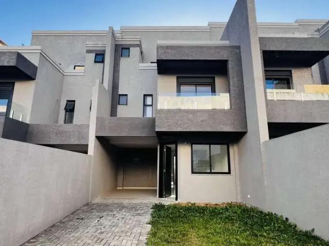 Casa / Sobrado em Condomínio para Venda em Curitiba/PR Uberaba 3 Quartos