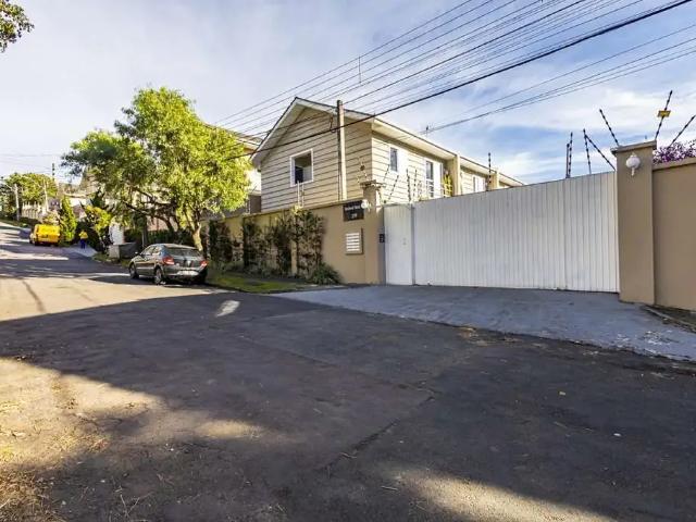 Casa / Sobrado em Condomínio para Venda em Curitiba/PR Vista Alegre 3 Quartos