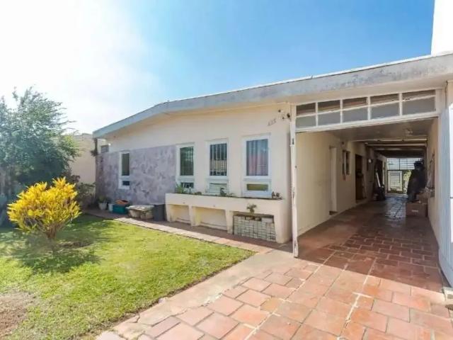 Casa / Sobrado em Condomínio para Venda em Curitiba/PR Xaxim 4 Quartos