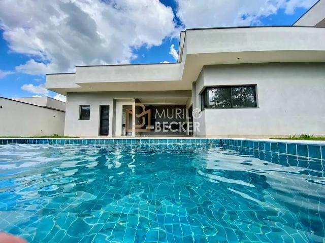 Casa / Sobrado em Condomínio para Venda em Caçapava/SP Condomínio Terras do Vale 4 Quartos