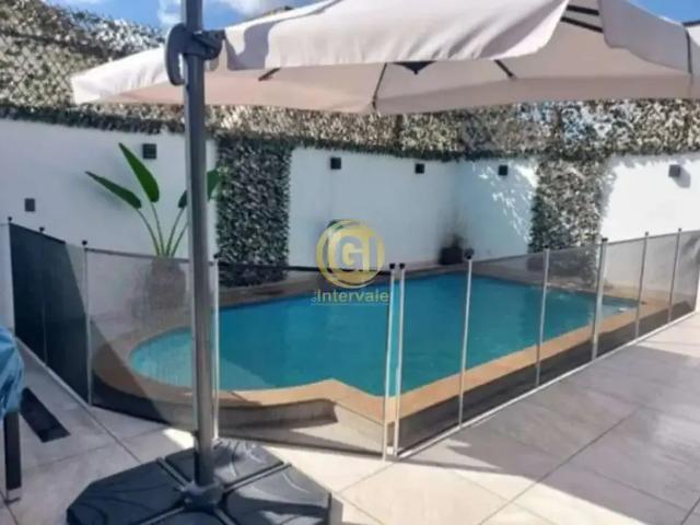 Casa / Sobrado em Condomínio para Venda em Caçapava/SP Condomínio Terras do Vale 4 Quartos