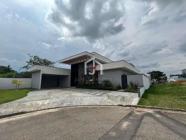 Casa / Sobrado em Condomínio para Venda em Caçapava/SP Condomínio Terras do Vale 4 Quartos