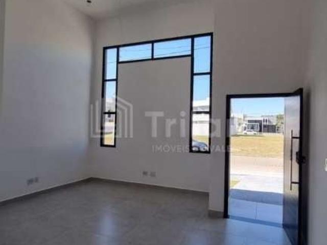 Casa / Sobrado em Condomínio para Venda em Caçapava/SP Condomínio Terras do Vale 3 Quartos