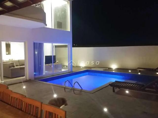 Casa / Sobrado em Condomínio para Venda em Caçapava/SP Condomínio Terras do Vale 3 Quartos