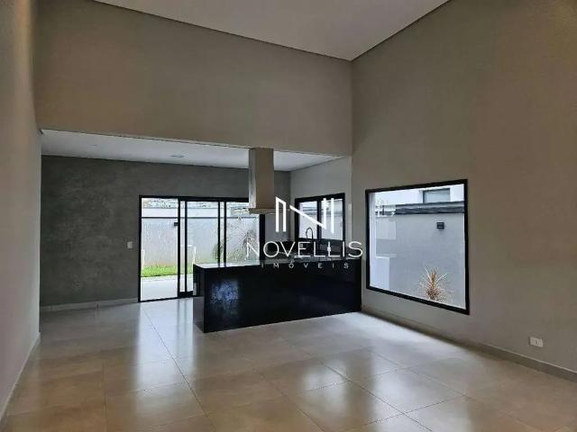 Casa / Sobrado em Condomínio para Venda em Caçapava/SP Condomínio Terras do Vale 3 Quartos