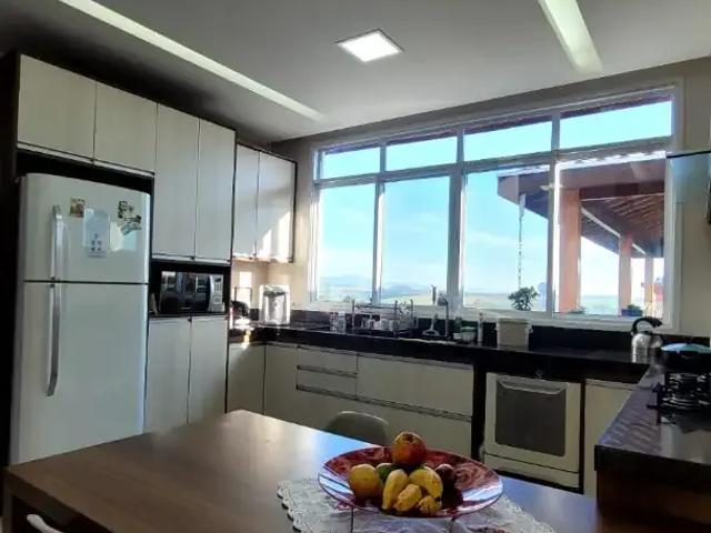 Casa / Sobrado em Condomínio para Venda em Caçapava/SP Condomínio Terras de Santa Mariana 4 Quartos