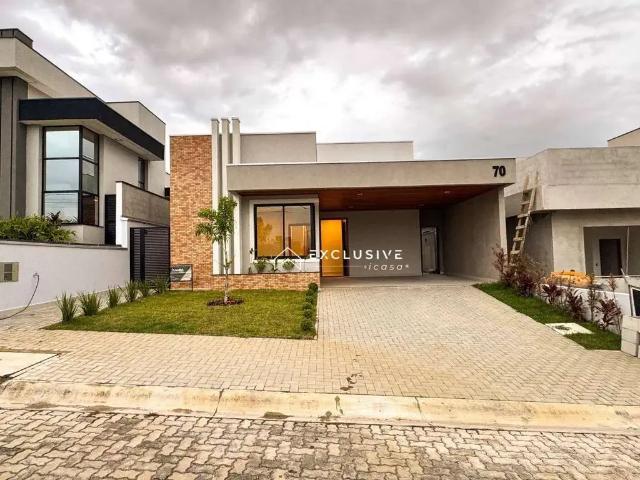 Casa / Sobrado em Condomínio para Venda em Caçapava/SP Sapé II 4 Quartos