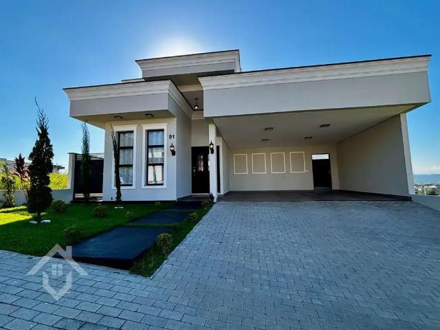Casa / Sobrado em Condomínio para Venda em Caçapava/SP Residencial Colinas 3 Quartos