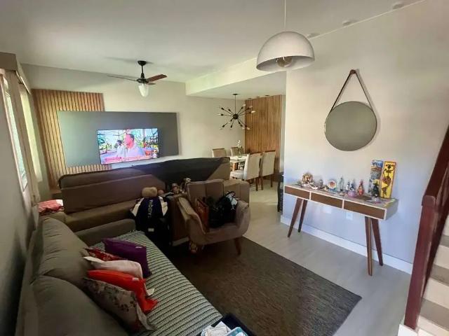 Casa / Sobrado em Condomínio para Venda em Cabo Frio/RJ Ogiva 3 Quartos