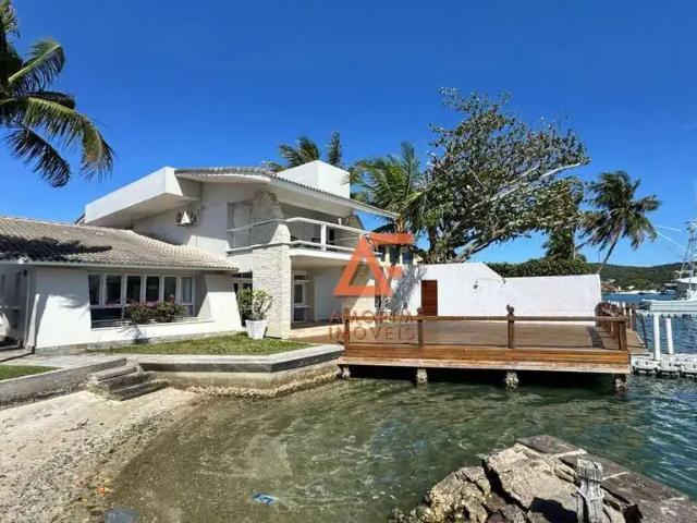 Casa / Sobrado em Condomínio para Venda em Cabo Frio/RJ Centro 6 Quartos