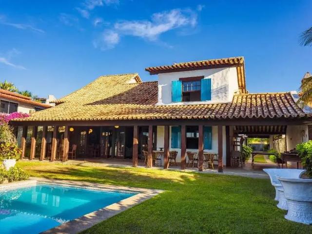 Casa / Sobrado em Condomínio para Venda em Cabo Frio/RJ Centro 9 Quartos
