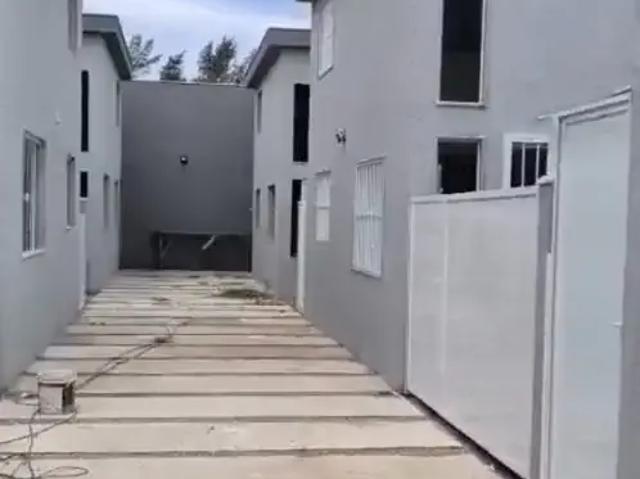 Casa / Sobrado em Condomínio para Venda em Cabo Frio/RJ Florestinha I Tamoios 1 Quartos