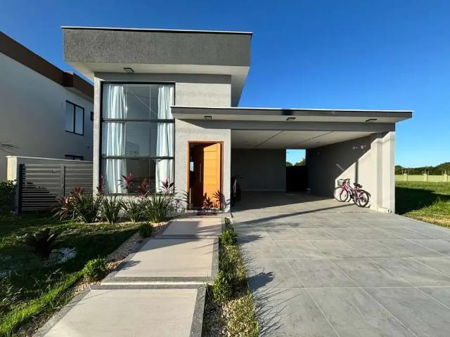 Casa / Sobrado em Condomínio para Venda em Cabo Frio/RJ Guriri 3 Quartos