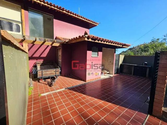 Casa / Sobrado em Condomínio para Venda em Cabo Frio/RJ Jardim Peró 3 Quartos
