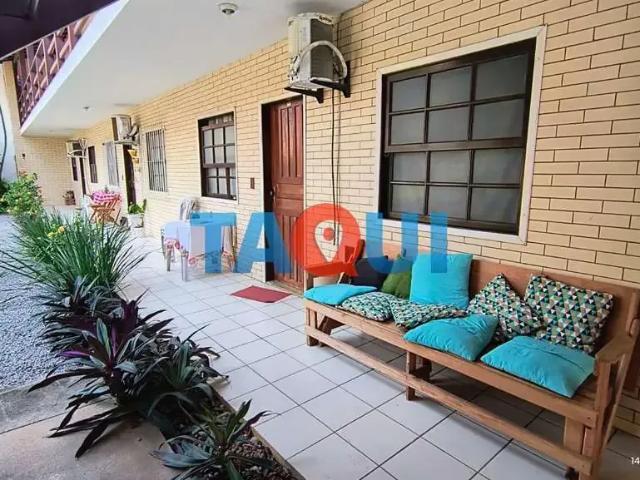 Casa / Sobrado em Condomínio para Venda em Cabo Frio/RJ Palmeiras 2 Quartos