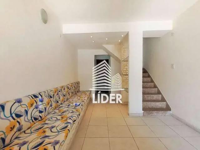 Casa / Sobrado em Condomínio para Venda em Cabo Frio/RJ Palmeiras 2 Quartos