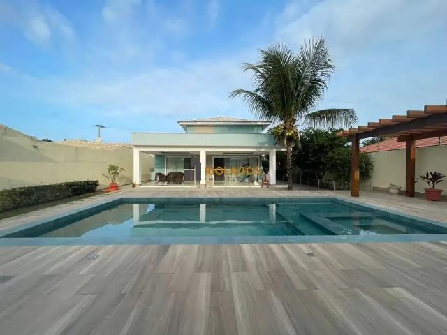 Casa / Sobrado em Condomínio para Venda em Cabo Frio/RJ Palmeiras 3 Quartos