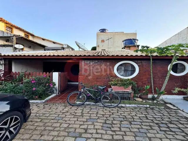 Casa / Sobrado em Condomínio para Venda em Cabo Frio/RJ Palmeiras 3 Quartos