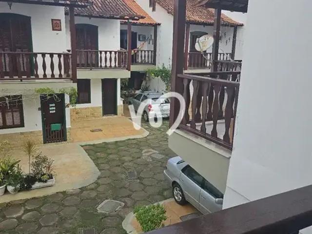 Casa / Sobrado em Condomínio para Venda em Cabo Frio/RJ Peró 3 Quartos
