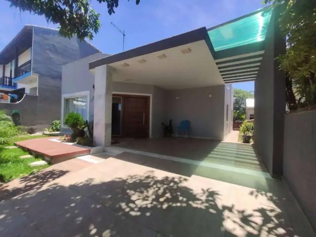Casa / Sobrado em Condomínio para Venda em Cabo Frio/RJ Peró 3 Quartos