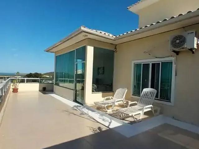 Casa / Sobrado em Condomínio para Venda em Cabo Frio/RJ Peró 3 Quartos