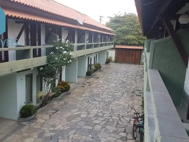 Casa / Sobrado em Condomínio para Venda em Cabo Frio/RJ Peró 3 Quartos