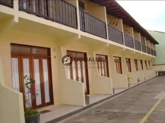 Casa / Sobrado em Condomínio para Venda em Cabo Frio/RJ Peró 2 Quartos