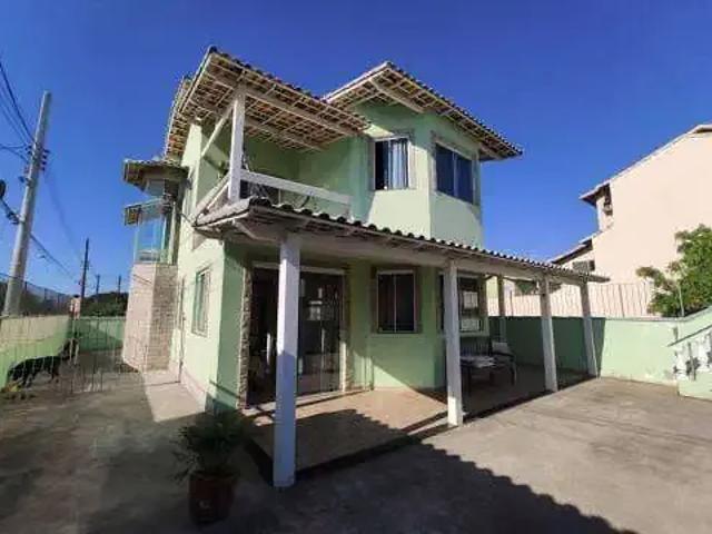 Casa / Sobrado em Condomínio para Venda em Cabo Frio/RJ Peró 4 Quartos