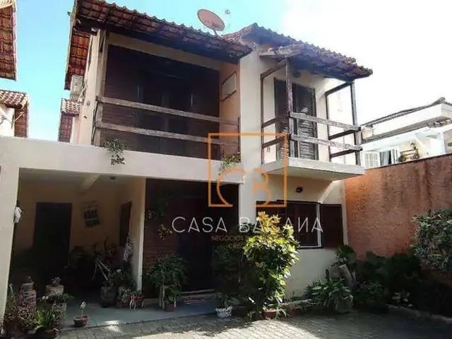 Casa / Sobrado em Condomínio para Venda em Cabo Frio/RJ Portinho 2 Quartos