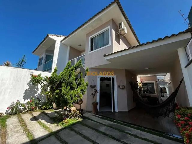 Casa / Sobrado em Condomínio para Venda em Cabo Frio/RJ Portinho 4 Quartos